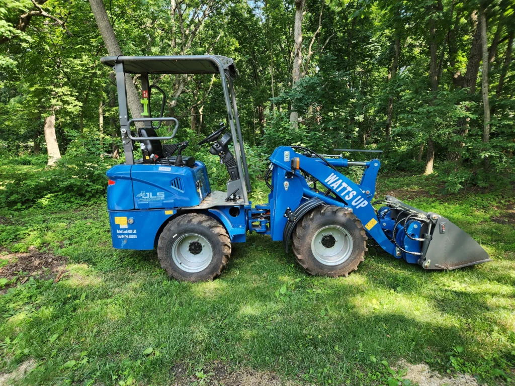 E4500 Electric Articulating Loader | JLS Services